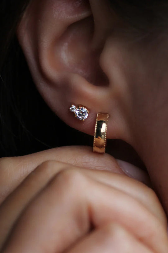 🇨🇦 Leah Yard Mini Cigar Hoops Silver – Resonance